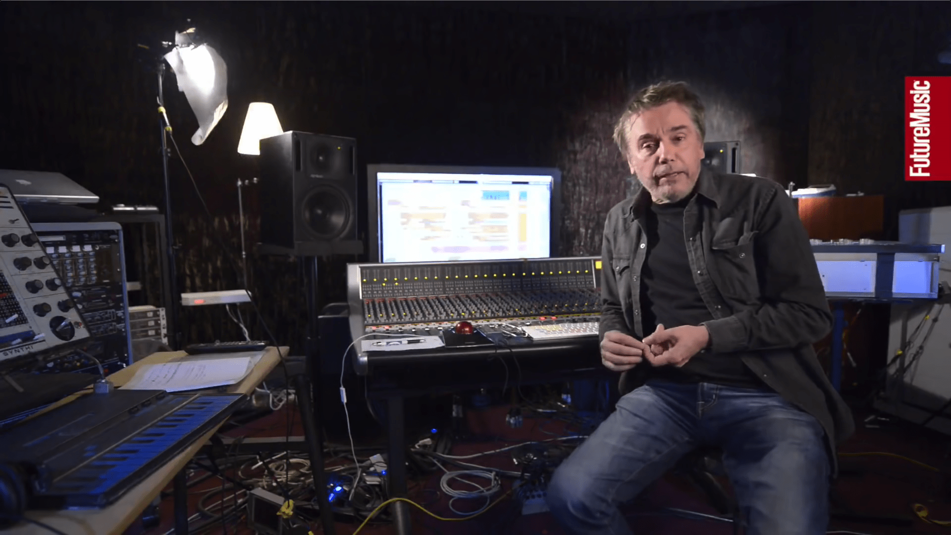 Future Music In The Studio mit Jean-Michel Jarre - School Of Sound